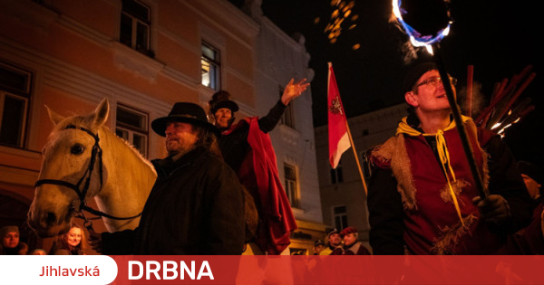 Jihlavou po covidové odmlce projde svatý Martin. Město zve na jarmark i ...