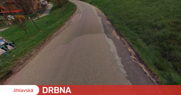 Oprava Školní ulice v příštím týdnu omezí průjezd v Lukách nad Jihlavou. I tak to lidé vítají ...