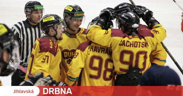 Úspěšný start čtvrtfinále. Dukla zaskočila Porubu a na Vysočinu veze výhru 2:3