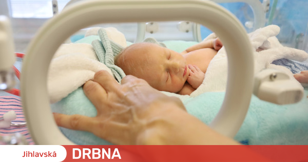 Co dělat, když miminko nedýchá? Jihlavská nemocnice chystá kurz první pomoci, pro zájemce bude ...