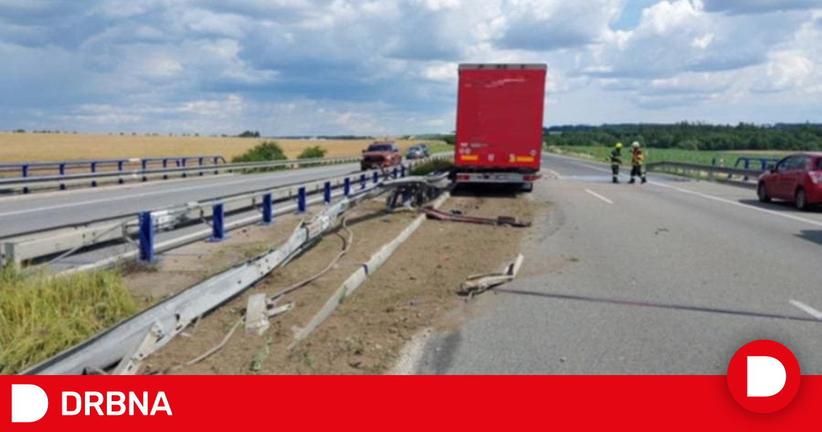 Nehoda kamionu v pátek odpoledne uzavřela dálnici D1 ve směru na Brno