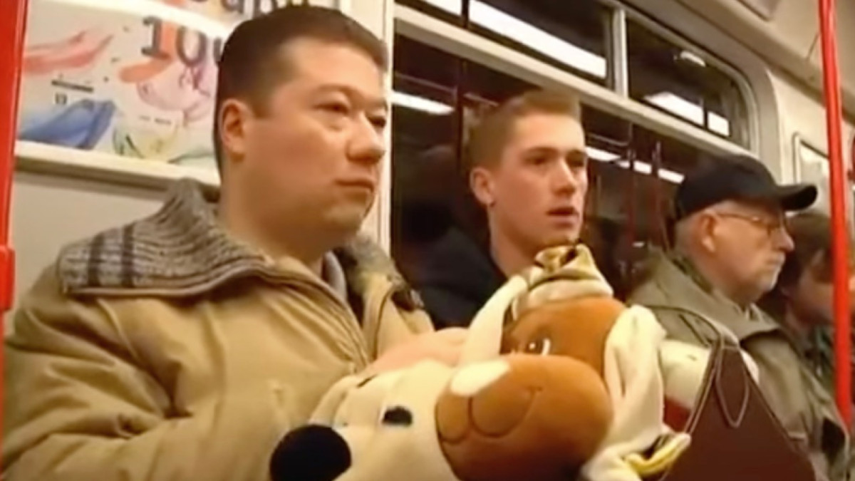 Sterzik a jurty, Okamura s plyšáky. Kteří politici se objevili v pořadu ...